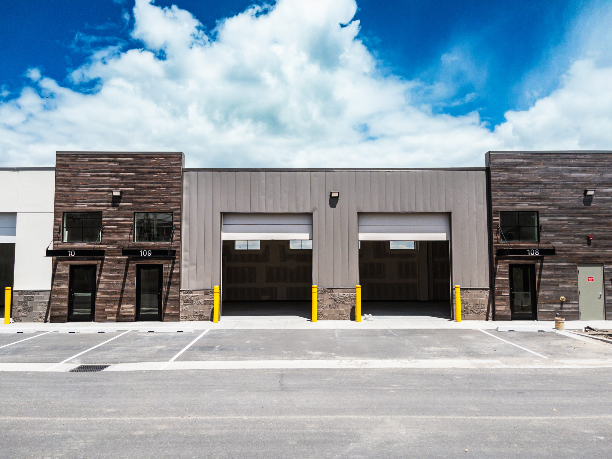 Small Warehouse Space for Rent in Bluffdale, Utah